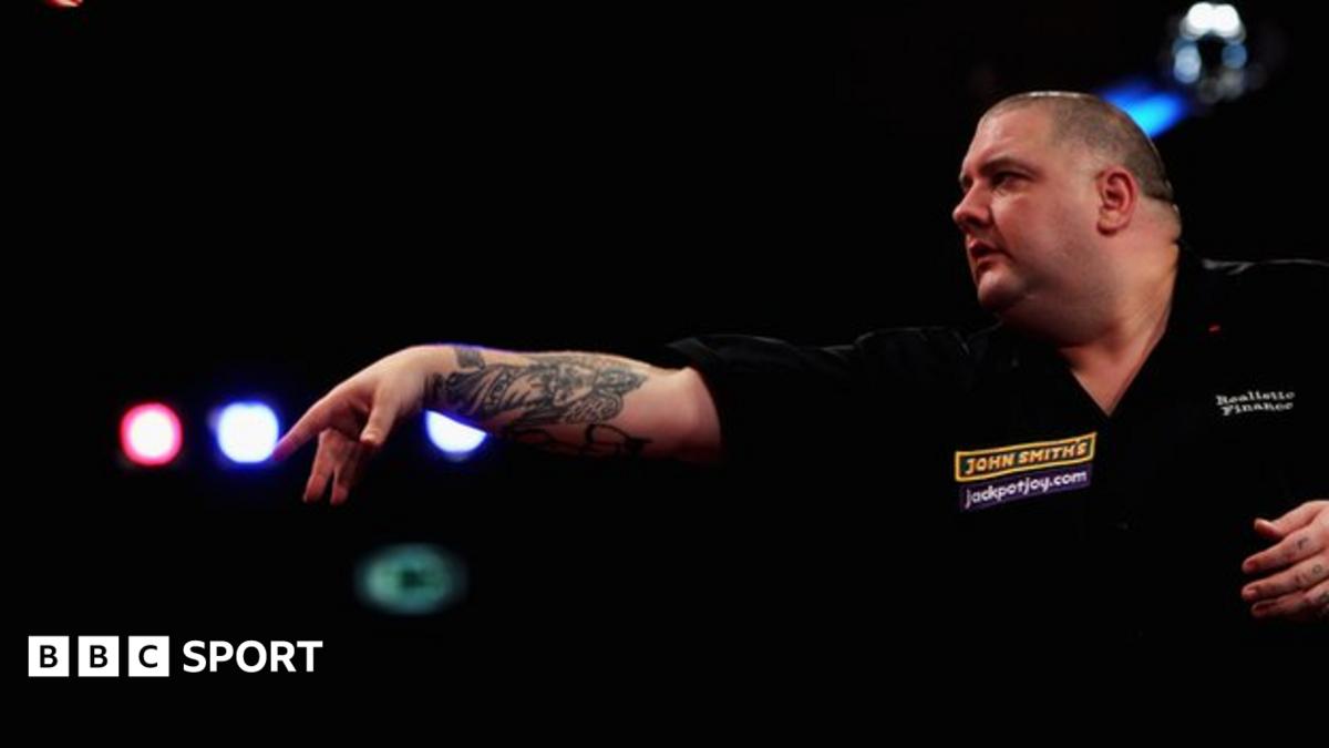BDO World Darts: Robbie Green beats Richie George - BBC Sport