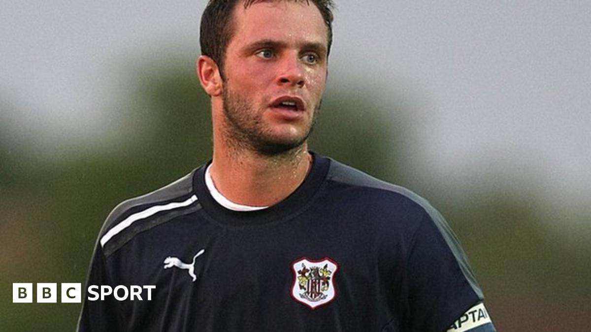 Bristol Rovers: Preston's Chris Beardsley extends loan spell - BBC Sport