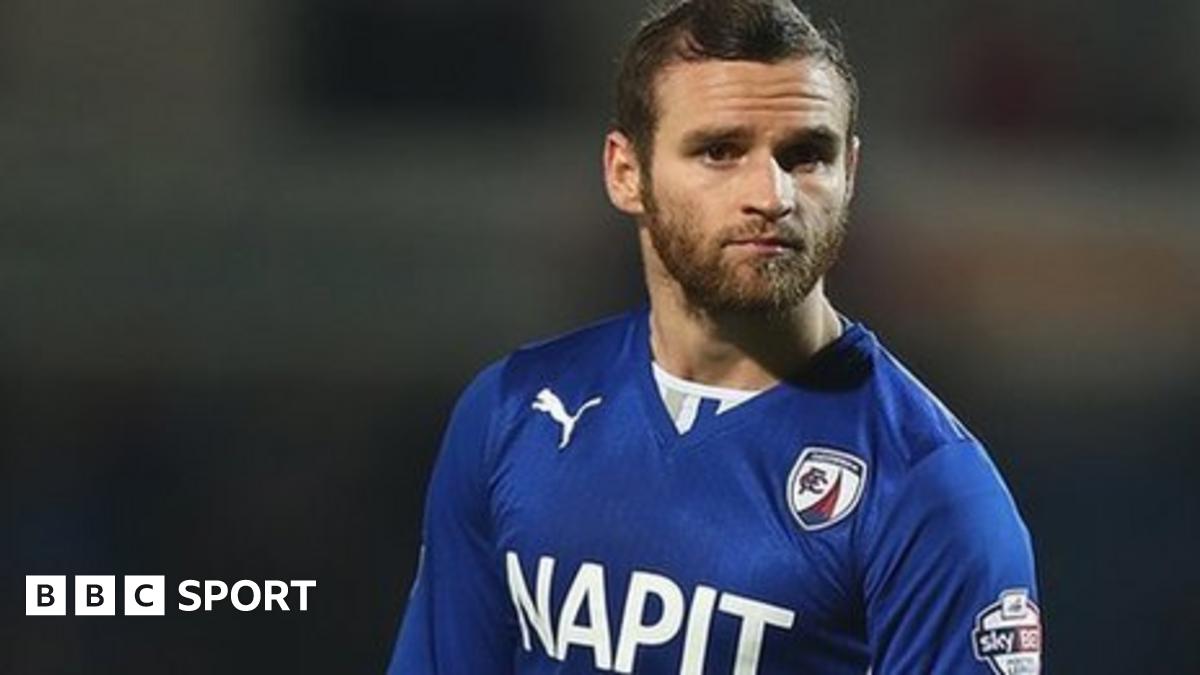 Chesterfield midfielder Jimmy Ryan extends contract - BBC Sport