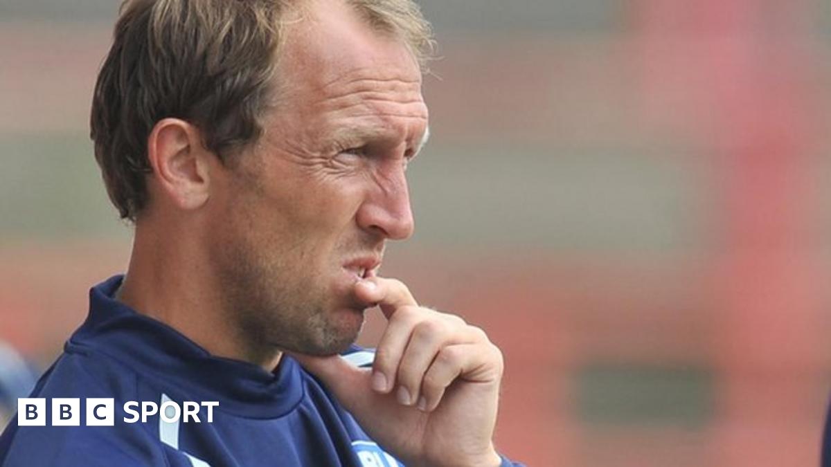 Andy Morrell quits as Wrexham manager - BBC Sport