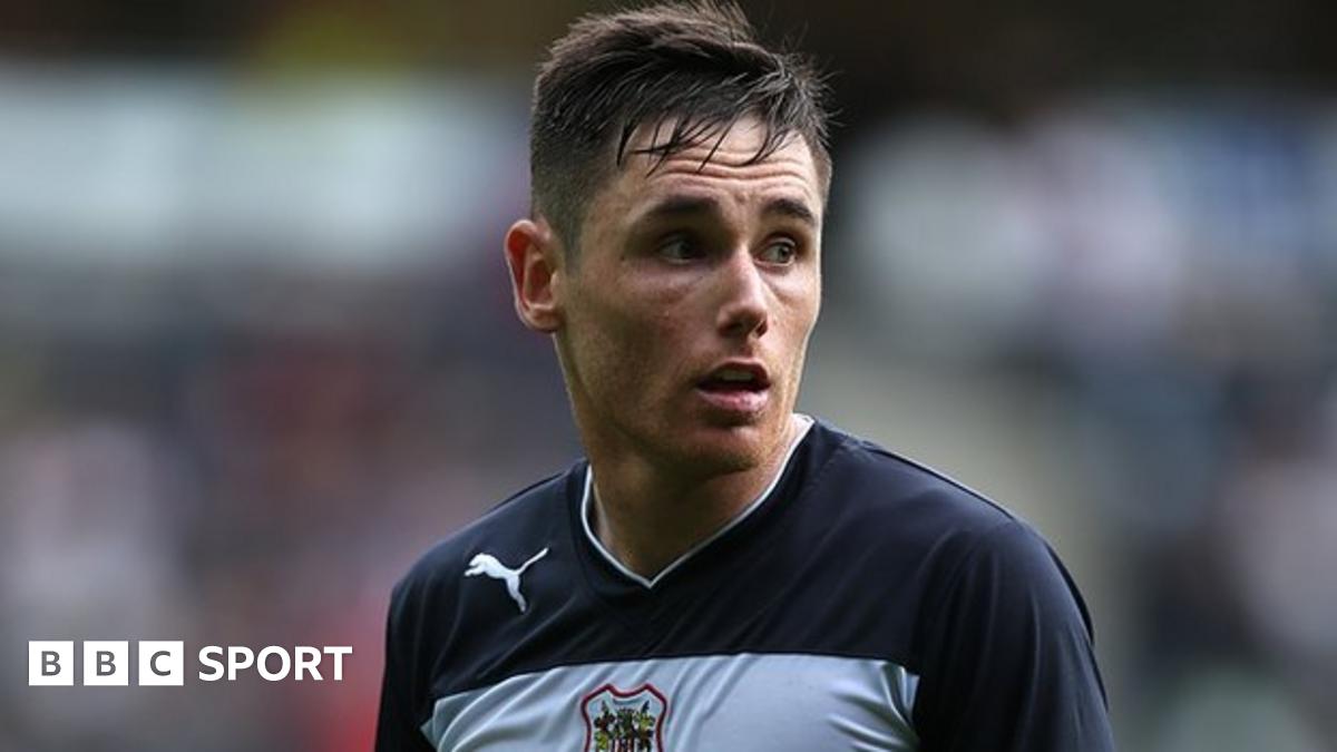 Stevenage: Inverness sign Greg Tansey on 18-month deal - BBC Sport