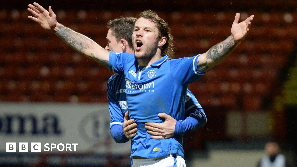 Stevie May: St Johnstone form brings Scotland poser - BBC Sport