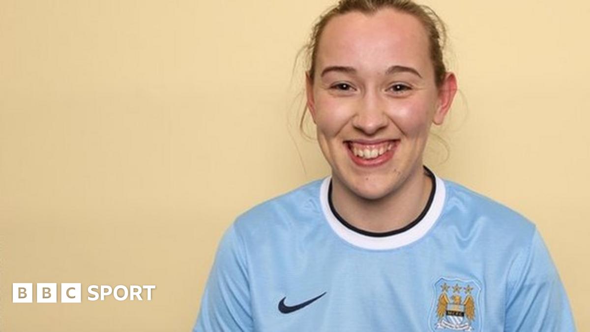 Jess Holbrook: Manchester City Ladies sign Liverpool midfielder - BBC Sport