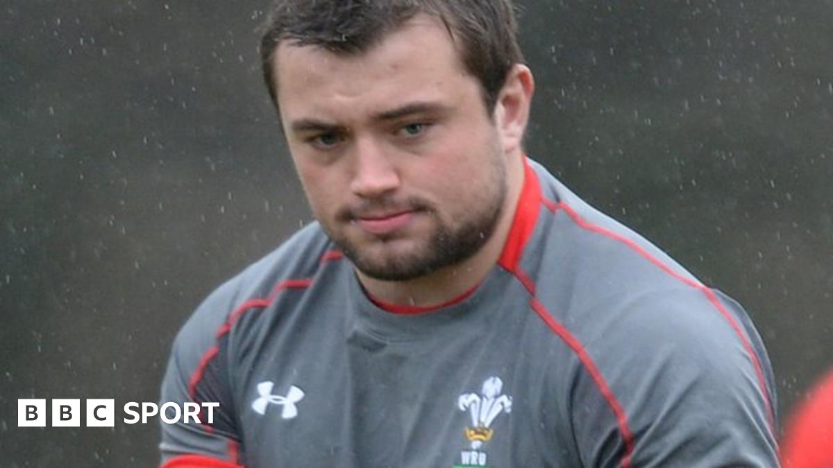 Newport Gwent Dragons hooker Sam Parry signs for Ospreys - BBC Sport