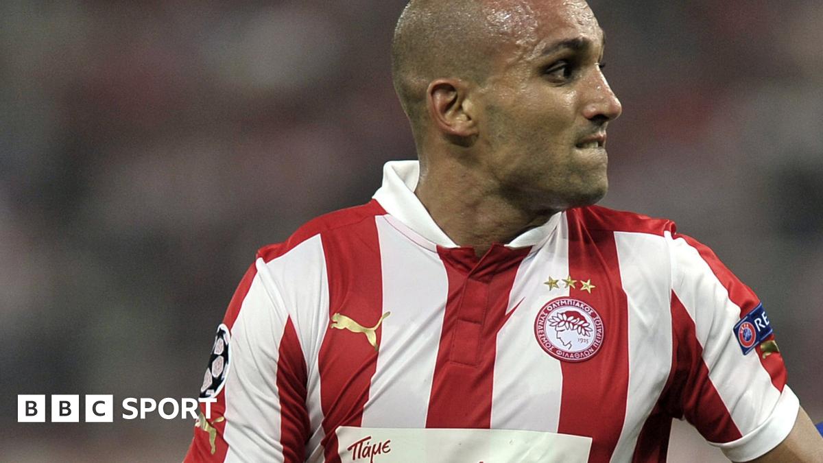 Transfer window: Nottingham Forest sign Rafik Djebbour - BBC Sport