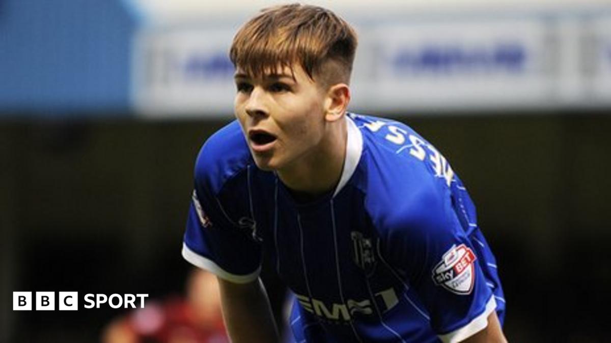 Gillingham: Jake Hessenthaler aims to emulate father Andy - BBC Sport