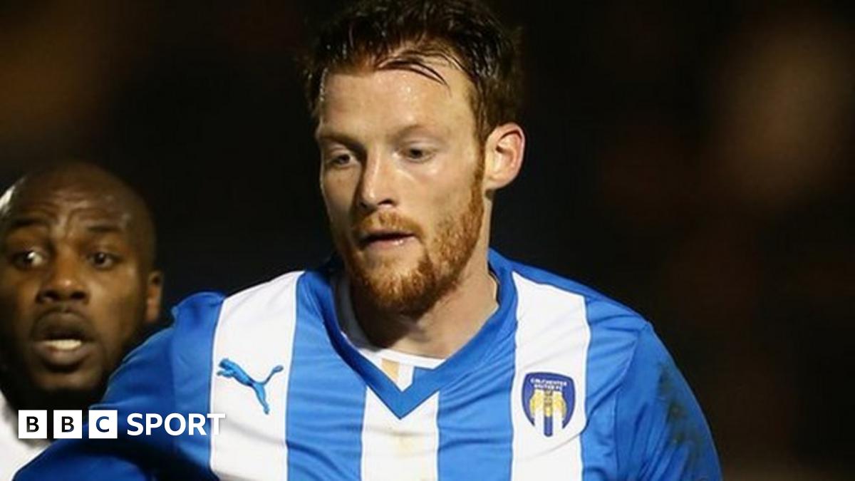 Southend United: Cian Bolger and Isaac Layne join Shrimpers - BBC Sport