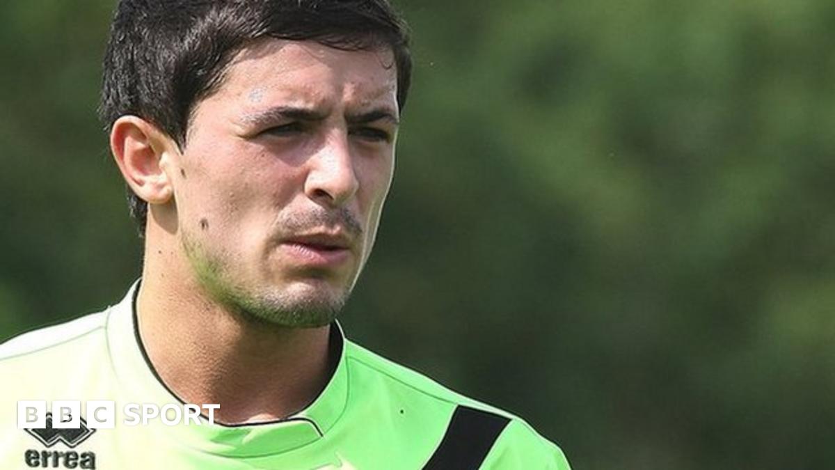 Michael Hoganson: Alfreton Town sign Derby defender - BBC Sport