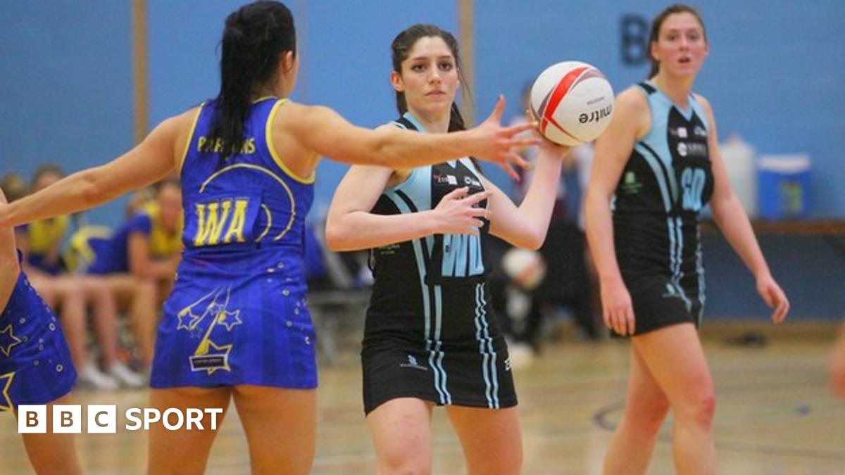 Netball Superleague: Surrey Storm overcome Team Bath - BBC Sport