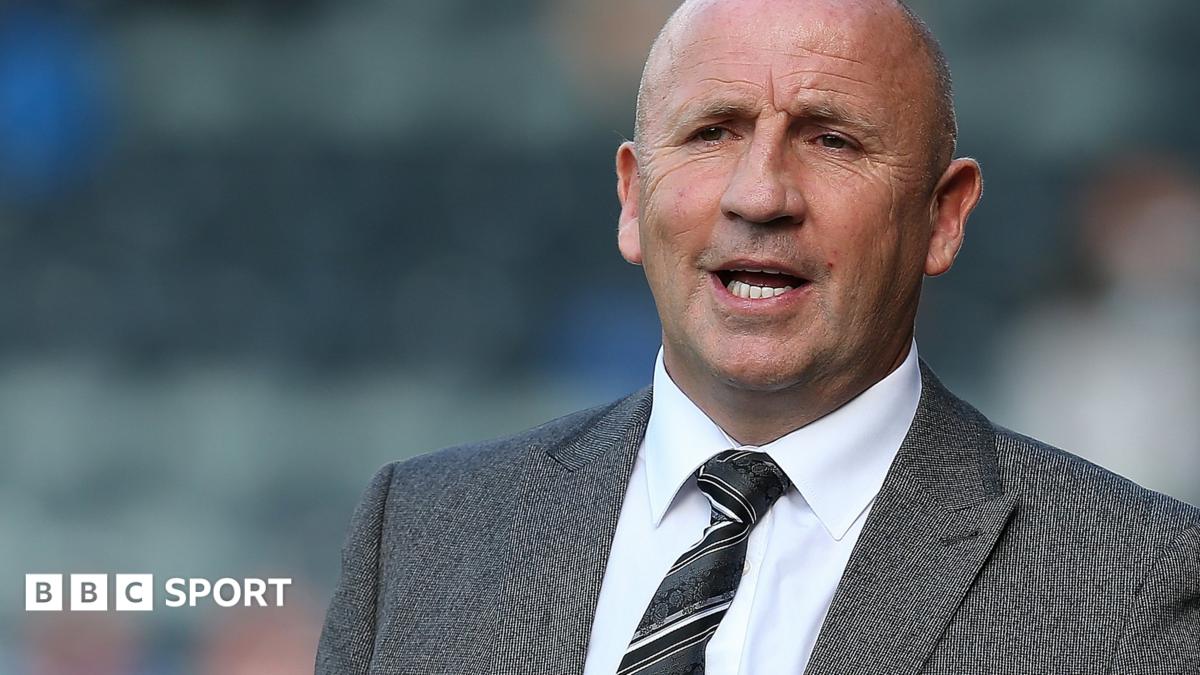 Southport sign Emmanuel Monthe & Steven Boothman on loan - BBC Sport
