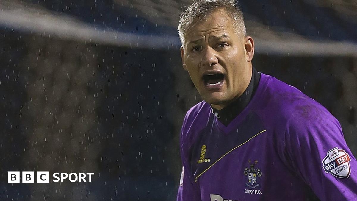 Brian Jensen: Bury stay appeals to veteran goalkeeper - BBC Sport