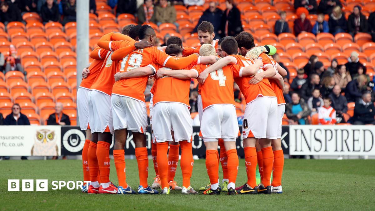Blackpool players defend pride in response to fan group letter - BBC Sport