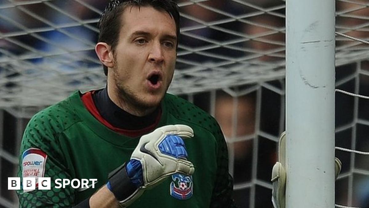 Lewis Price: Crystal Palace keeper joins Mansfield on loan - BBC Sport