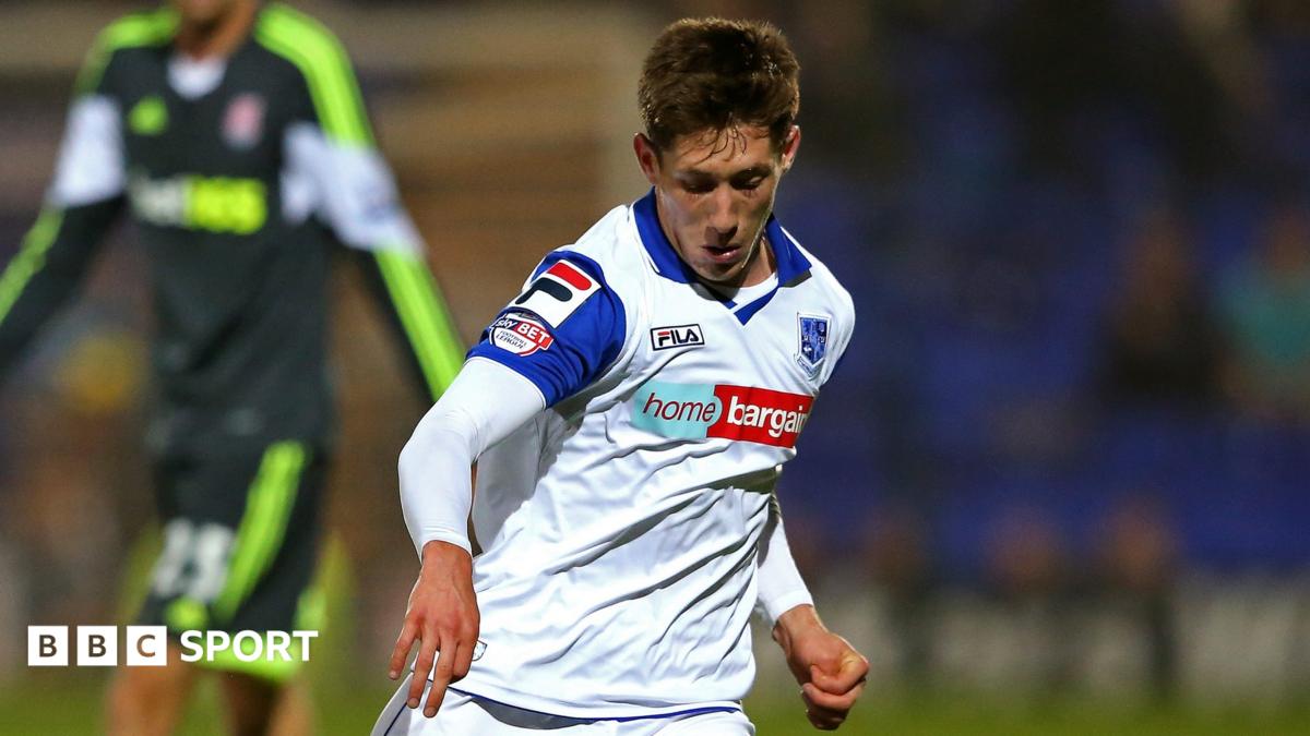 Tranmere Rovers: James Rowe signs one-year contract - BBC Sport