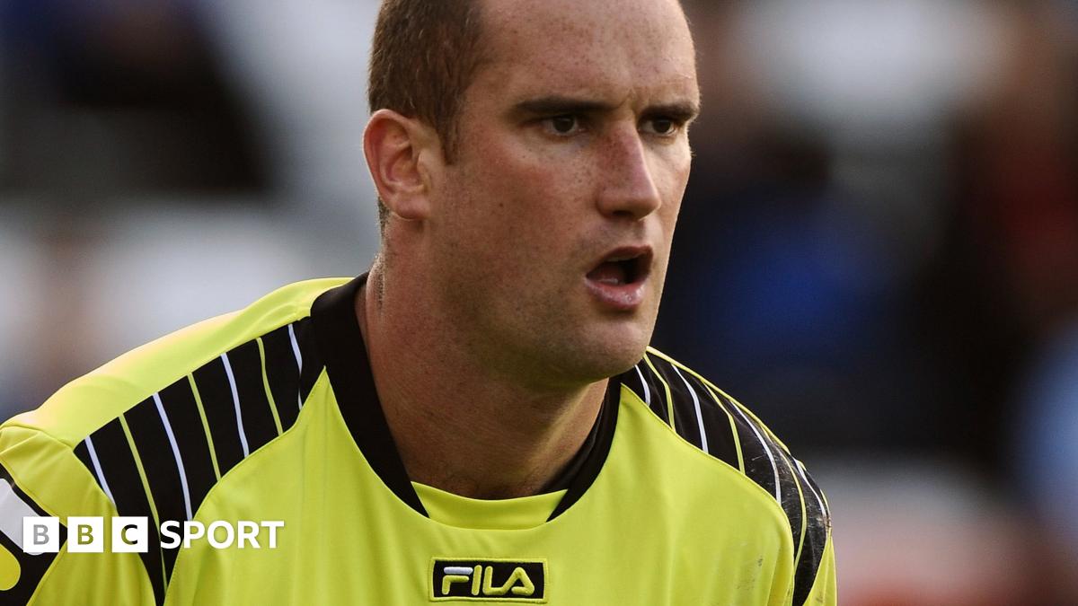 Barry Roche: Morecambe keeper signs new two-year contract - BBC Sport