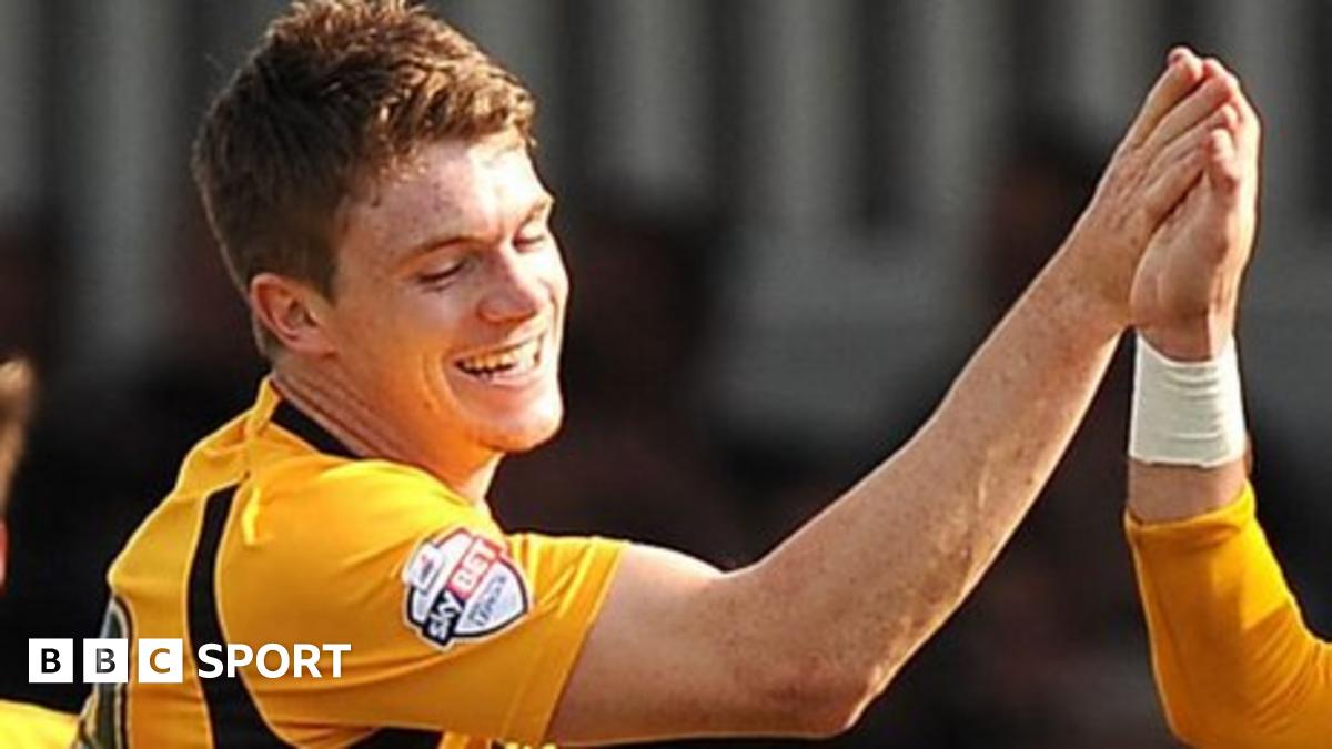 Newport County pick up Kevin Feely on a free transfer - BBC Sport