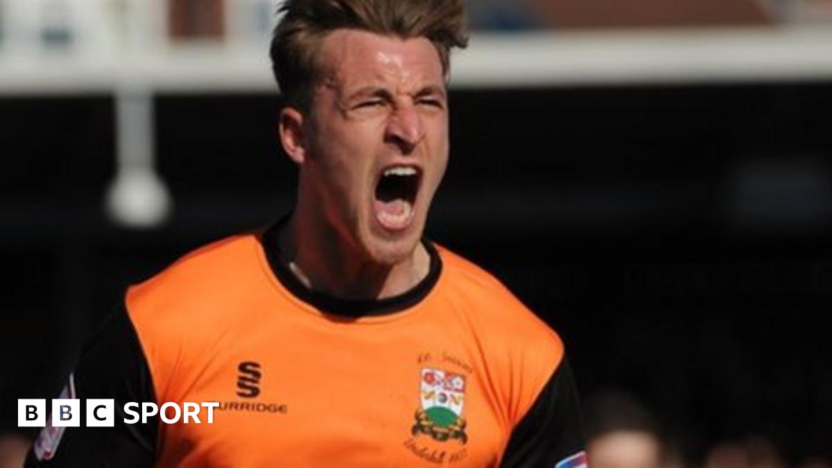York City sign Barnet striker Jake Hyde on a three-year deal - BBC Sport