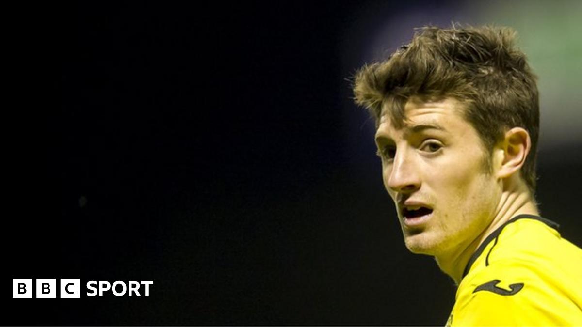 Celtic's Lewis Kidd makes Queen of the South switch permanent - BBC Sport