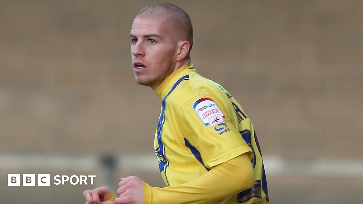 Torquay United: Nathan Craig has contract cancelled - BBC Sport