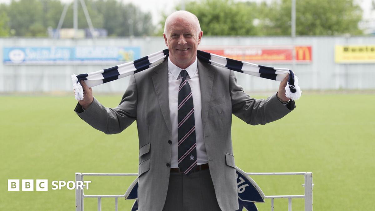 Falkirk: Peter Houston to appoint player-coach at Bairns - BBC Sport