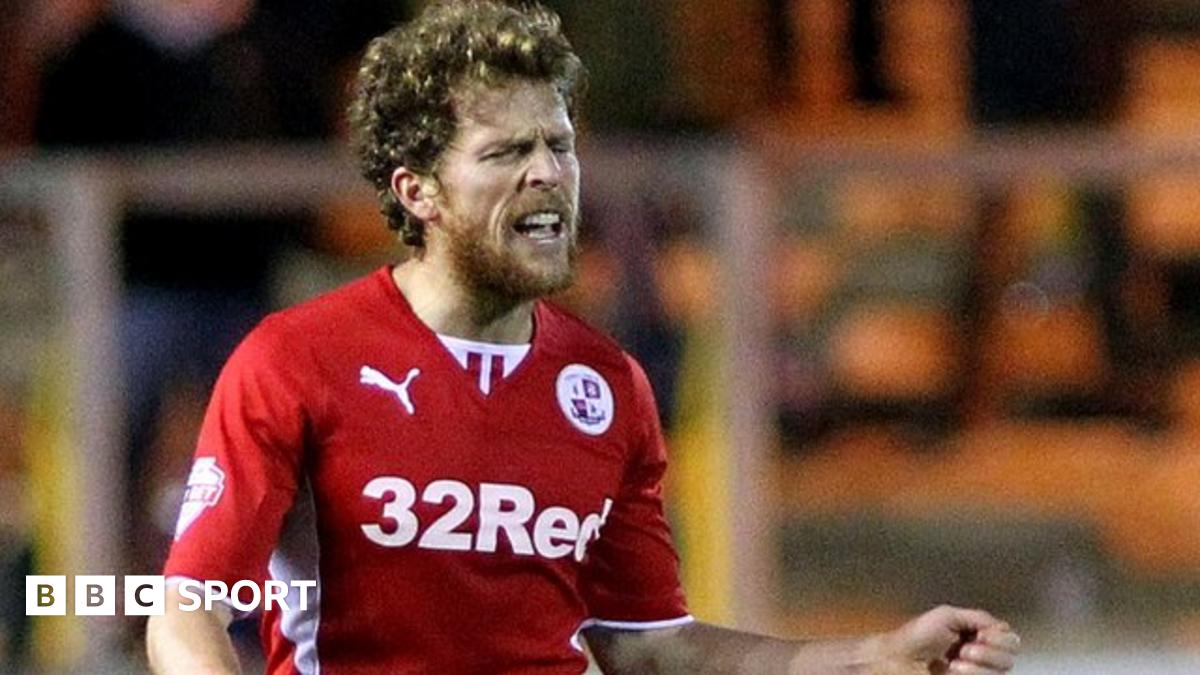 Billy Clarke: Bradford City sign former Crawley Town striker - BBC Sport