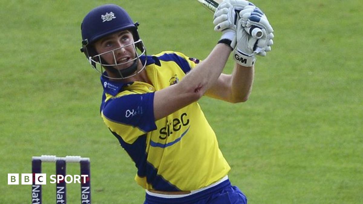 T20 Blast: Ian Cockbain helps Gloucestershire beat Sussex - BBC Sport