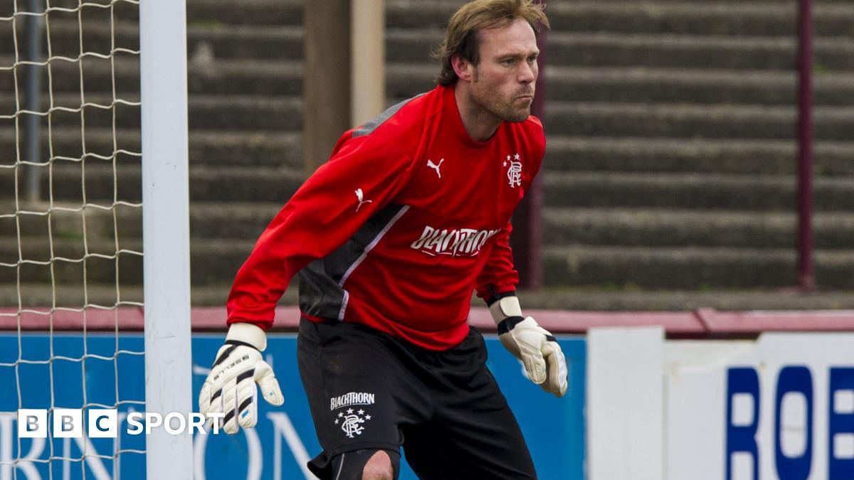 Rangers: Steve Simonsen signs new one-year contract - BBC Sport