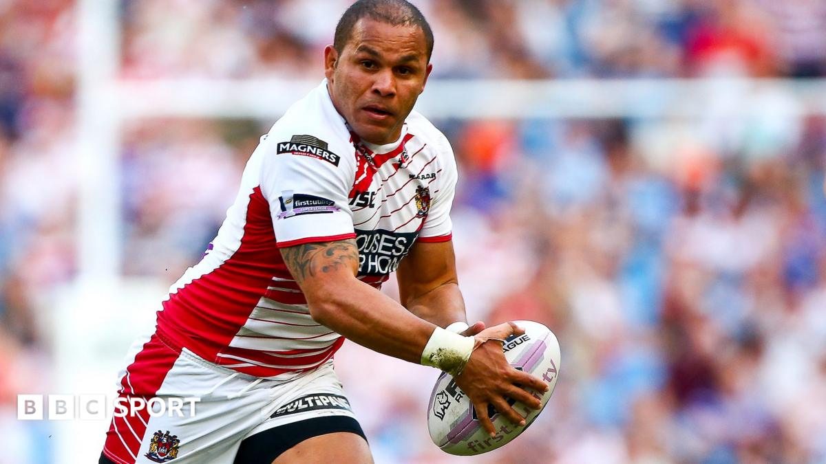 Matty Bowen to stay at Wigan Warriors for 2015 season - BBC Sport