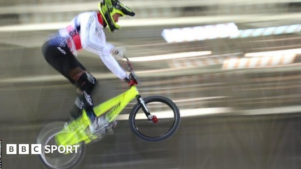 Tre Whyte wins World BMX bronze, Liam Phillips crashes - BBC Sport