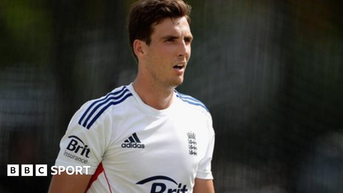 Steven Finn: England bowler signs new Middlesex contract - BBC Sport