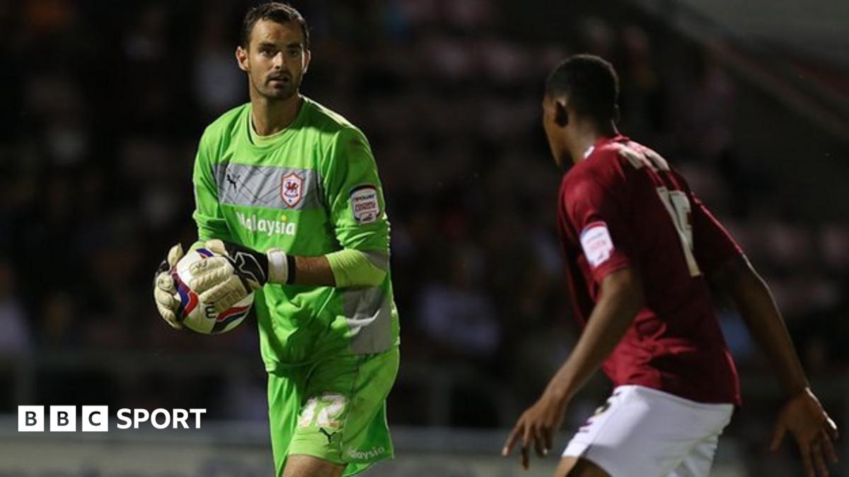 Joe Lewis: Blackpool sign Cardiff goalkeeper on loan - BBC Sport