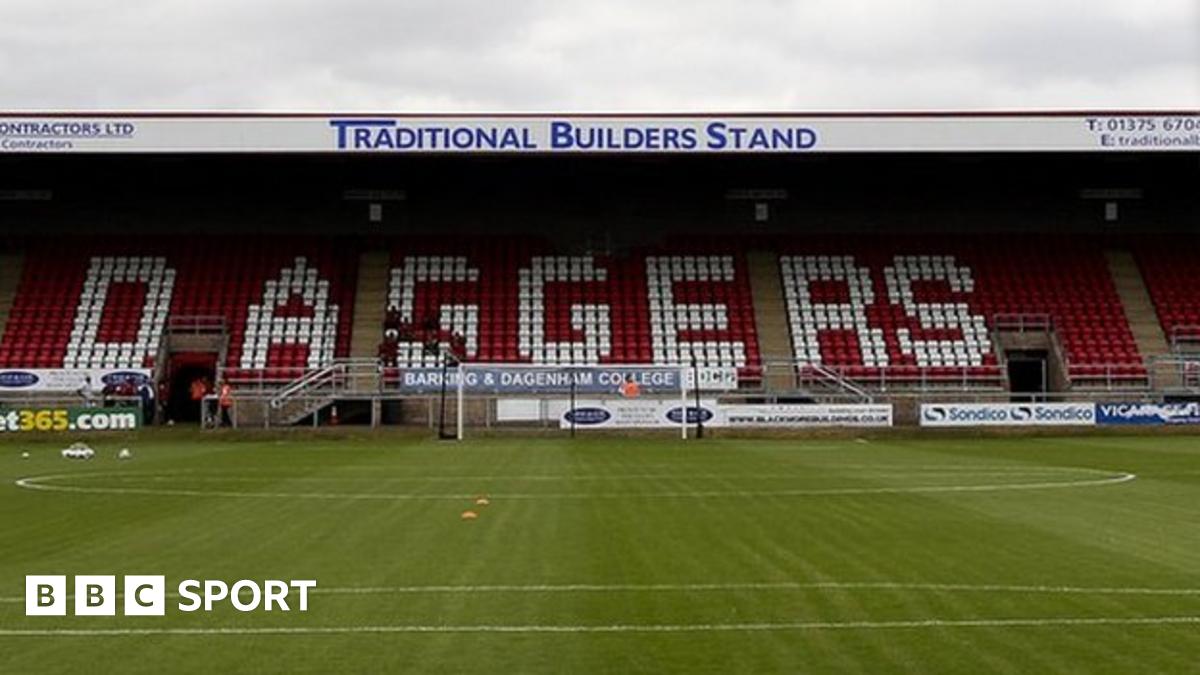 Adeoye Yusuff: Dagenham sign striker for undisclosed fee - BBC Sport