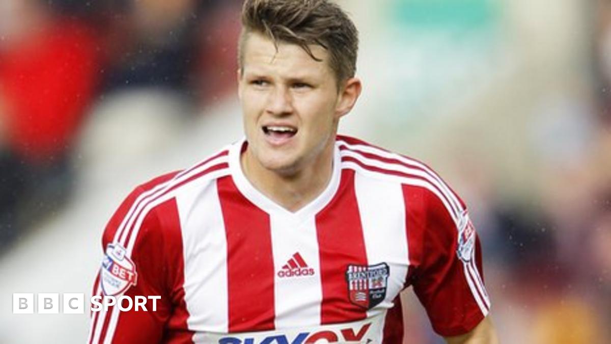 Jake Reeves joins Swindon Town after leaving Brentford - BBC Sport