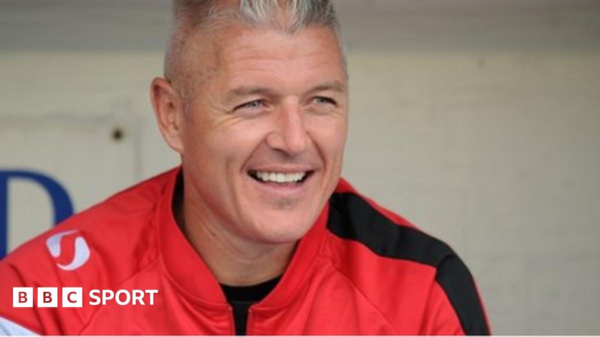 Carlisle United dismiss manager Graham Kavanagh - BBC Sport