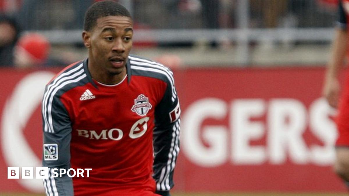 Reggie Lambe: Mansfield sign Bermuda international midfielder - BBC Sport