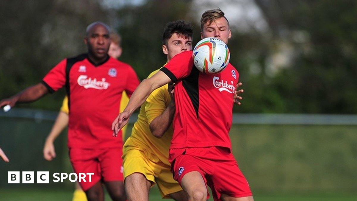 Steve Tully: Truro City boss pleased by team's improvement - BBC Sport