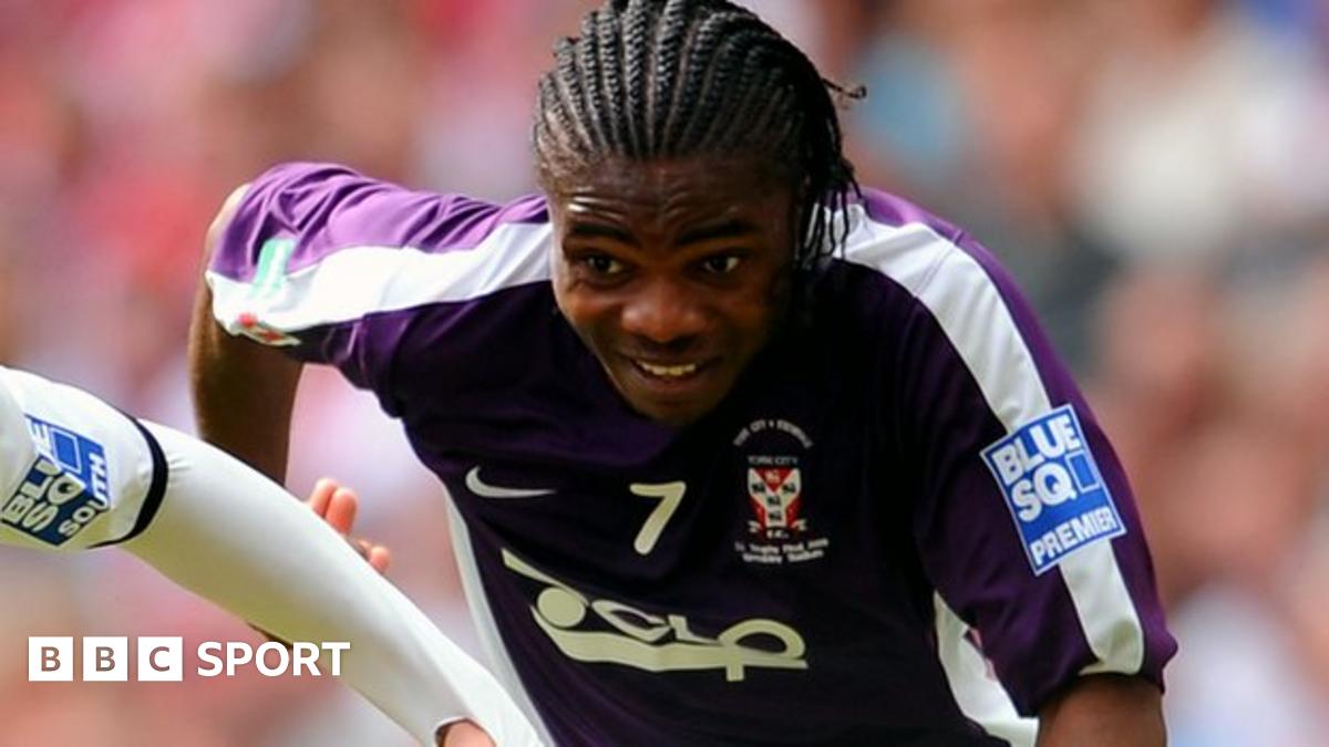 Nuneaton Town: Liam Daish signs Onome Sodje for second time - BBC Sport