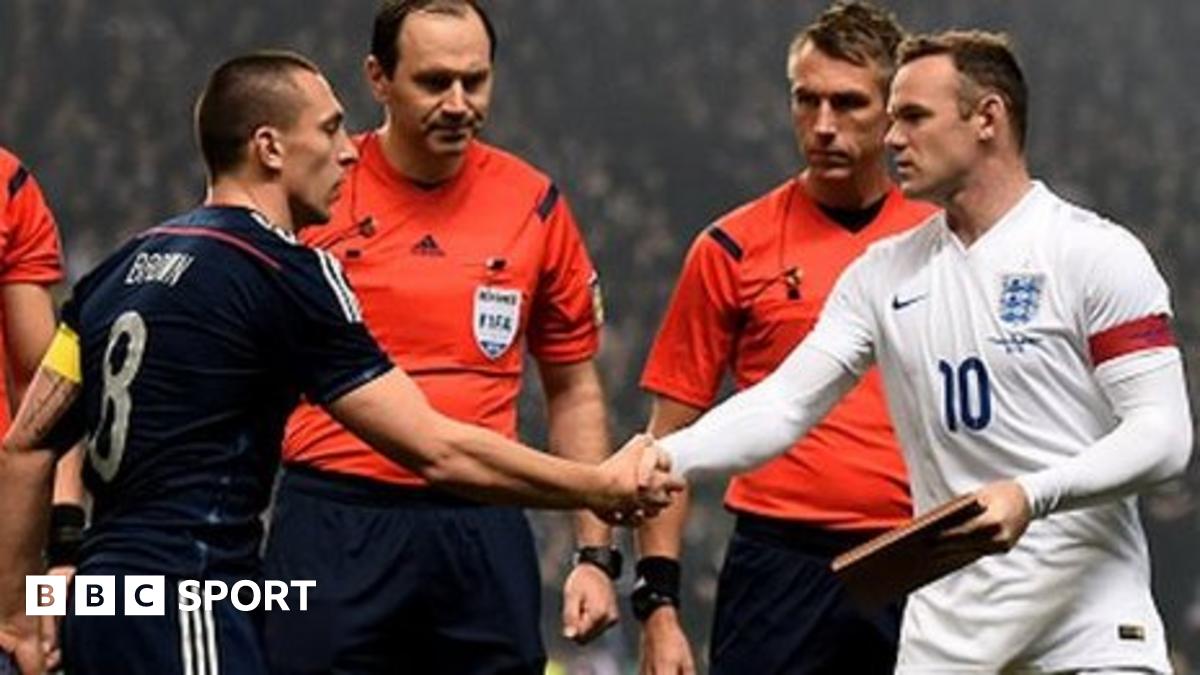 England band told to stop playing after anti-IRA chants - BBC Sport