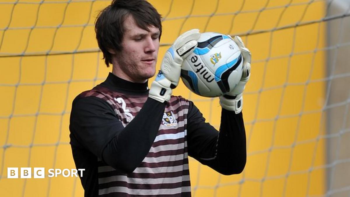 Sam Johnson: Alfreton Town sign Port Vale keeper - BBC Sport