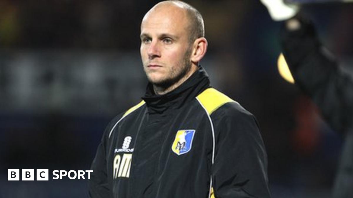Adam Murray: Mansfield player-boss impresses Matty Blair - BBC Sport