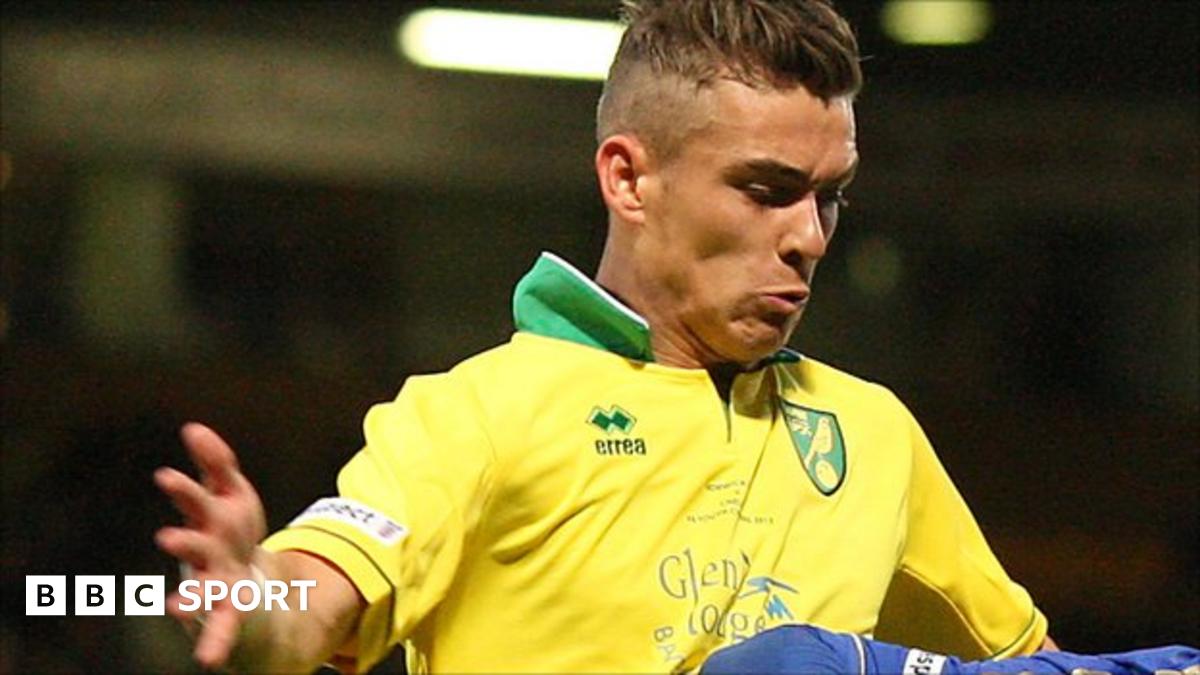 Harry Toffolo: Norwich defender extends Swindon loan - BBC Sport
