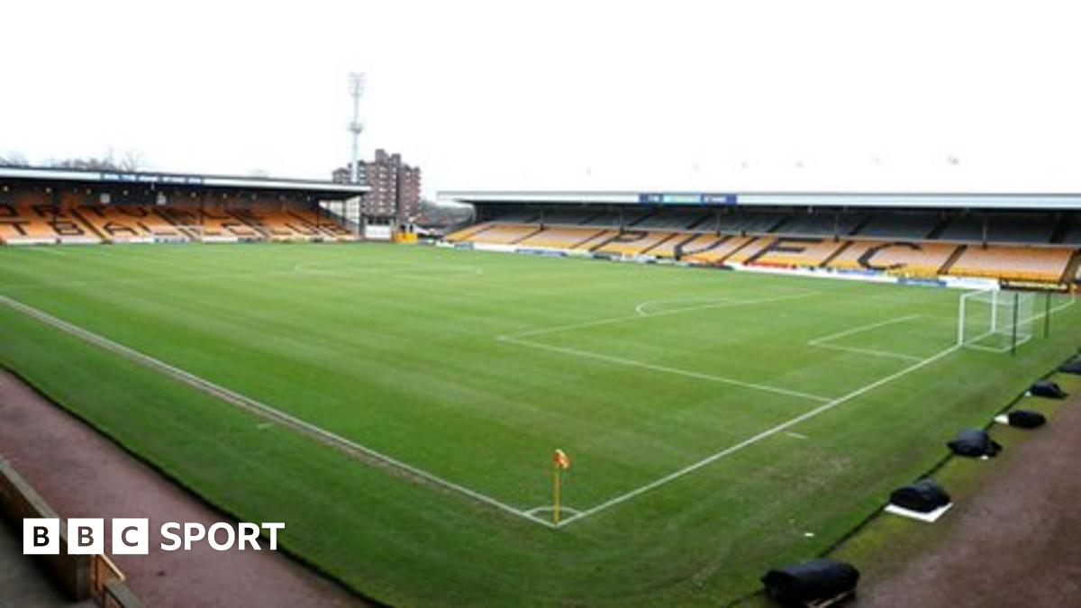 Enoch Andoh: Port Vale sign young former Porto winger - BBC Sport