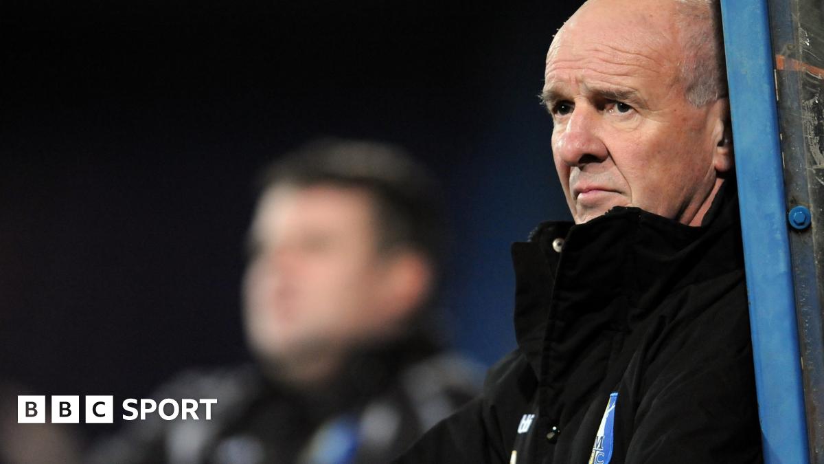 Billy Dearden: Adam Murray wants help from ex-Mansfield Town boss - BBC ...