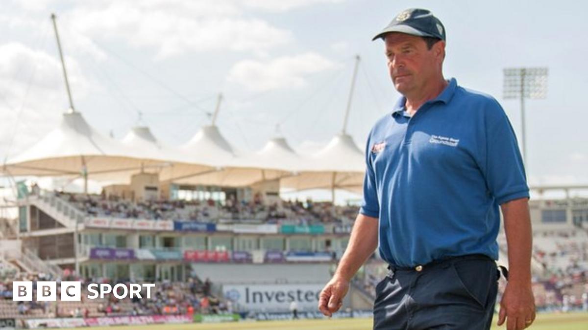 Hampshire's Nigel Gray 'surprised' at cricket groundsman award - BBC Sport