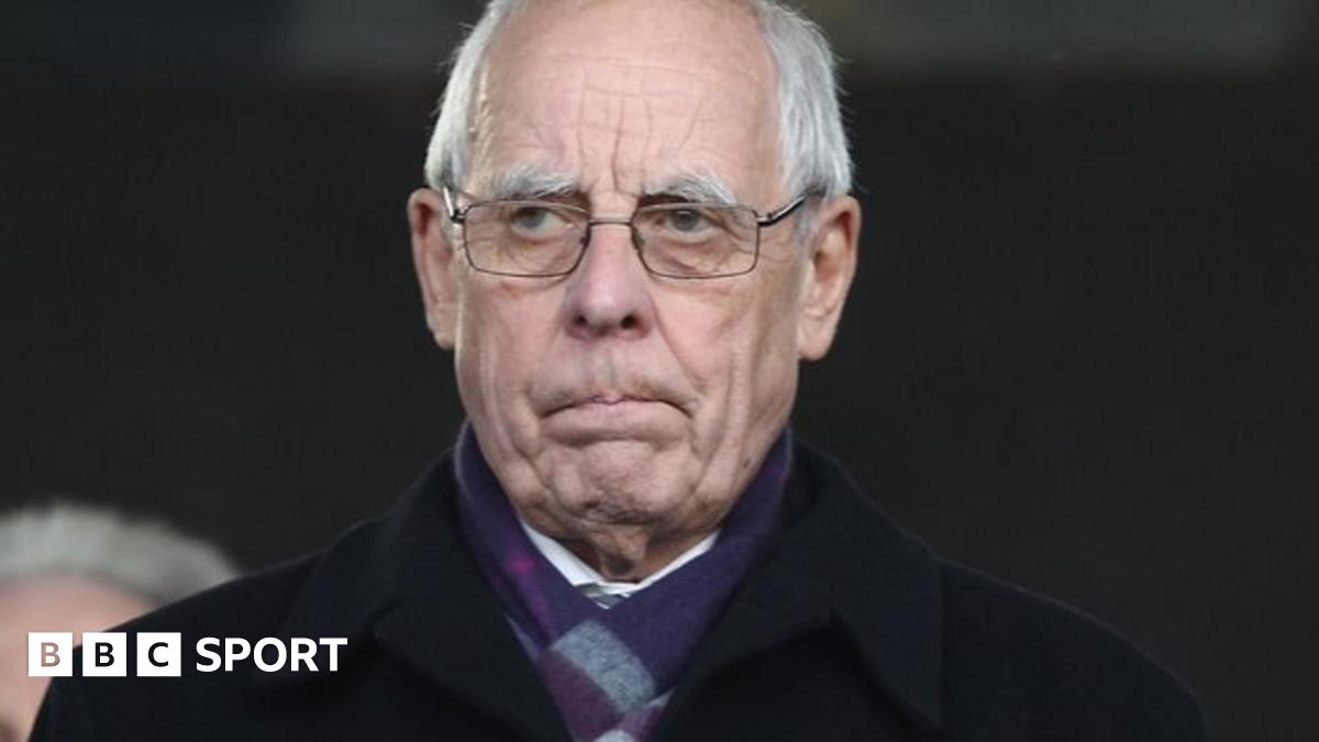 Stoke City chairman Peter Coates fined for accusing refs of bias - BBC ...