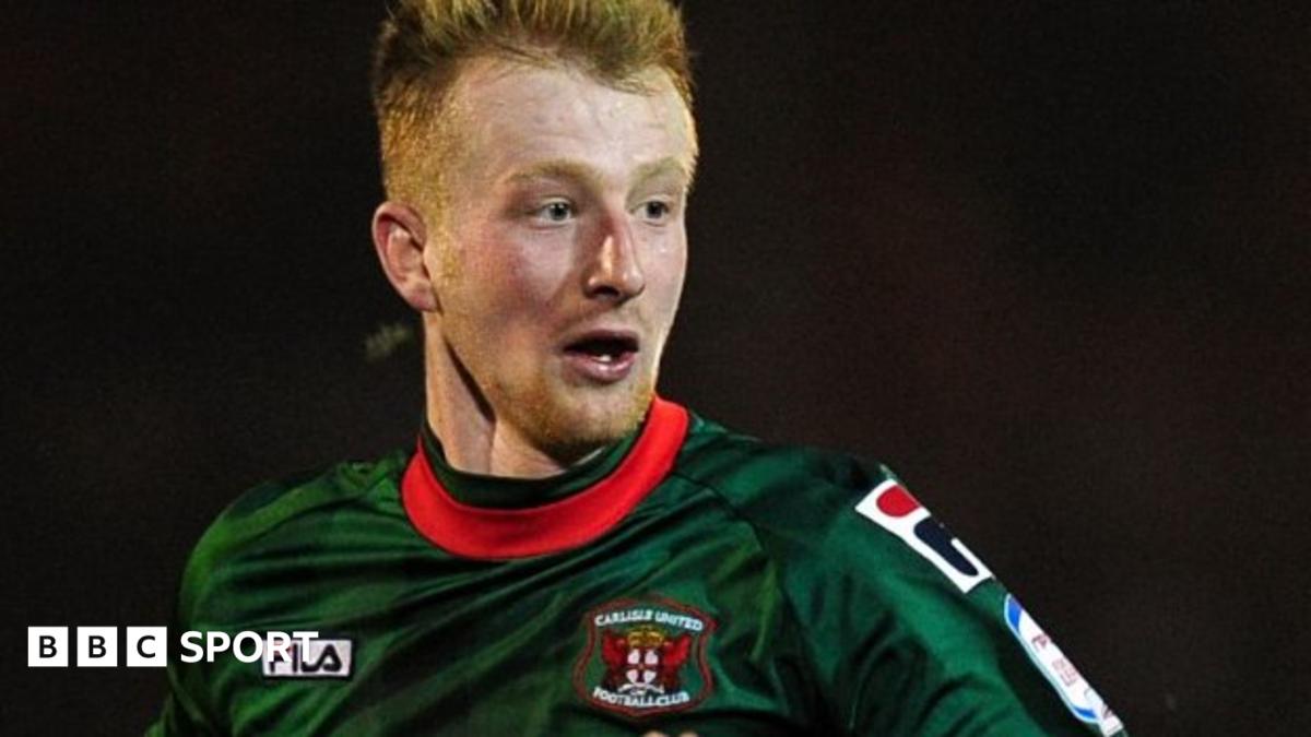 Mark Beck: Carlisle United striker agrees new deal - BBC Sport