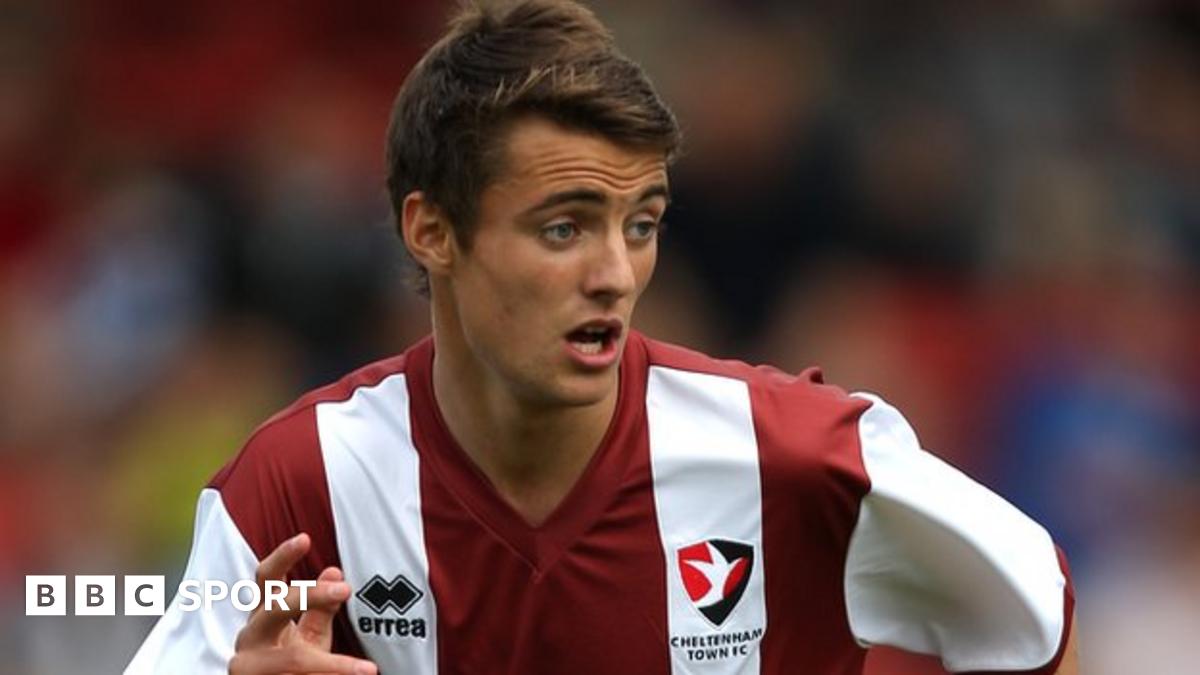 Joe Hanks: Cheltenham Town agree new contract with midfielder - BBC Sport