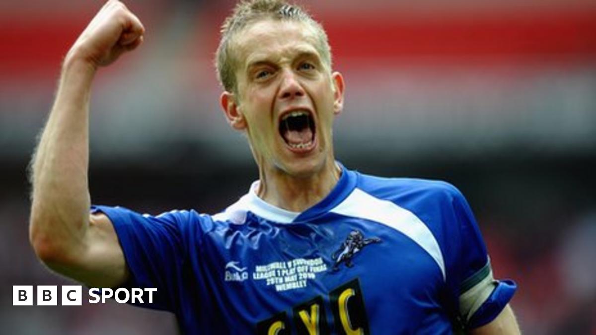 Paul Robinson: Millwall defender leaves Championship club - BBC Sport