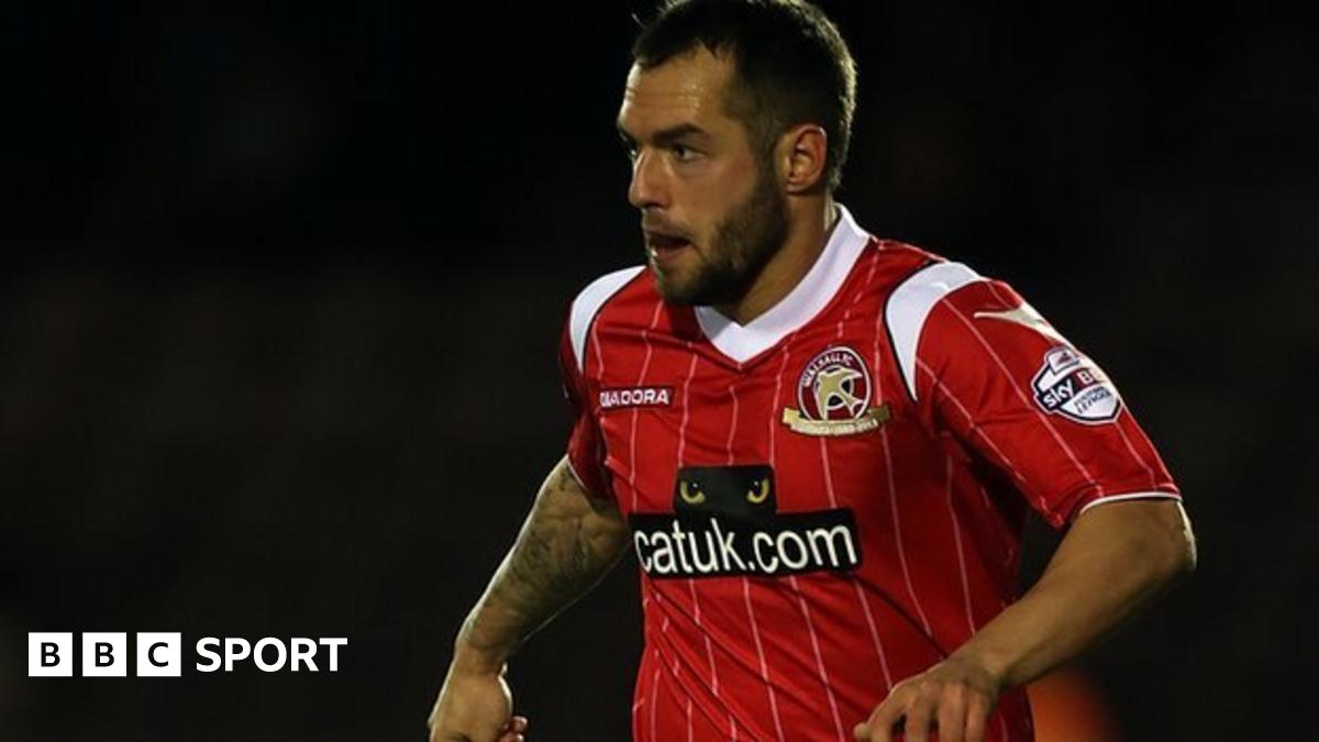 Barnsley: Milan Lalkovic, Ben Pearson and George Waring sign - BBC Sport