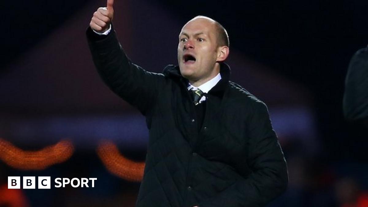 Alex Neil: Red card urged Norwich City boss to leave stand - BBC Sport